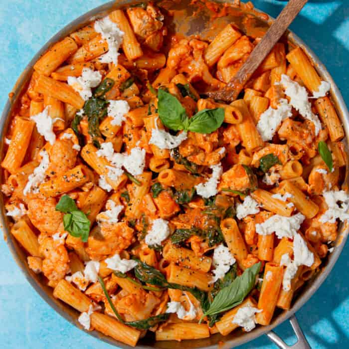 Rigatoni Fiorentina (Creamy Chicken Rigatoni) – Beat The Budget