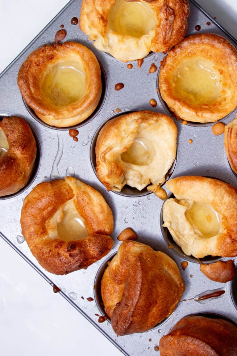Fluffy Yorkshire Puddings: Ultimate Yorkies Guide – Beat The Budget