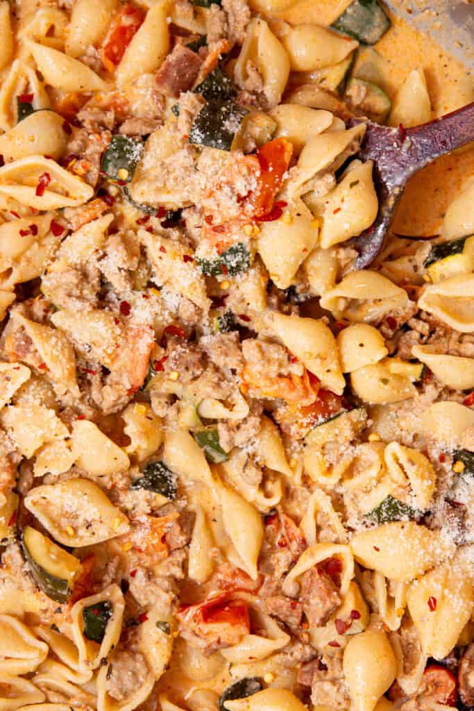 The Best Creamy Ground Turkey Pasta (Healthy & Easy) – Beat The Budget