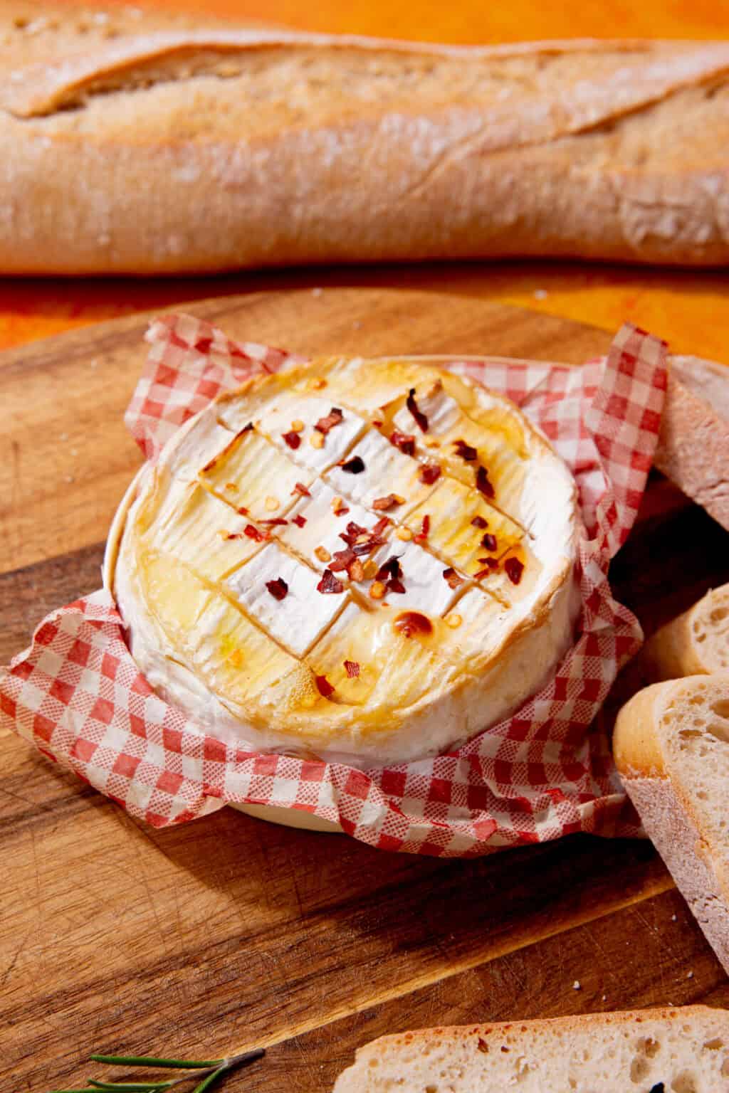 Baked Camembert (Best method in 20 minutes) – Beat The Budget