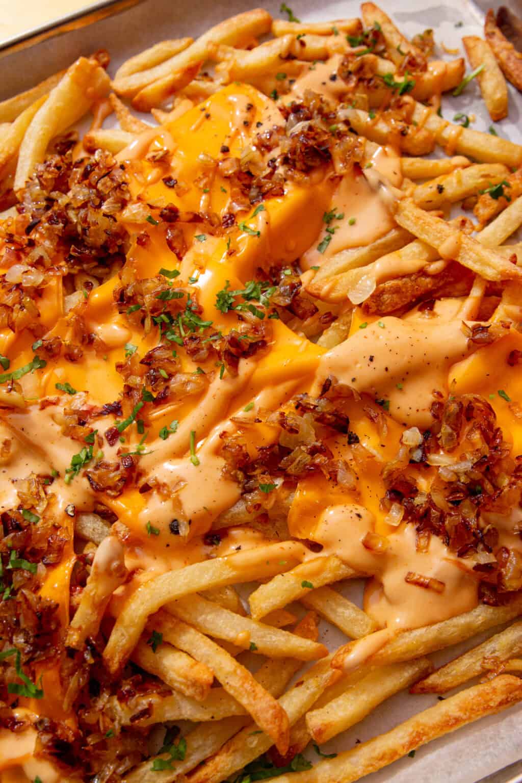 Animal Style Fries at Home {In-N-Out Copycat Recipe!} – Beat The Budget