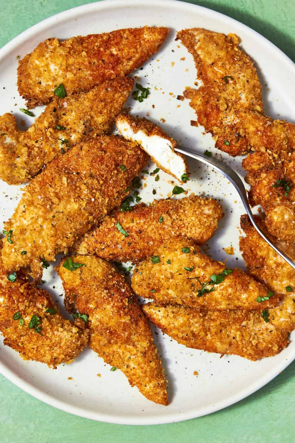 Crunchy Shake and Bake Chicken (17-Minute Recipe!) – Beat The Budget